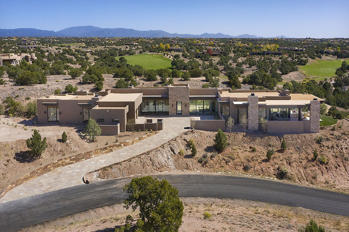 High Desert Home And Ranch